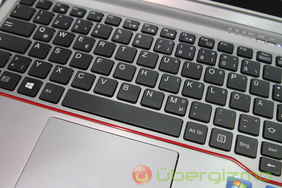 Fujitsu LIFEBOOK E-Series Launched at CeBIT 2013 | Ubergizmo