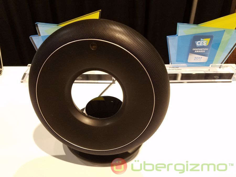 Emotech’s Olly Robot Is A Smart Lifestyle Assistant | Ubergizmo